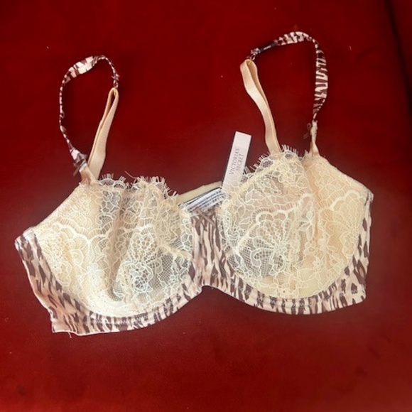 Victoria's Secret | Intimates & Sleepwear | Victorias Secret Bra Plus ...